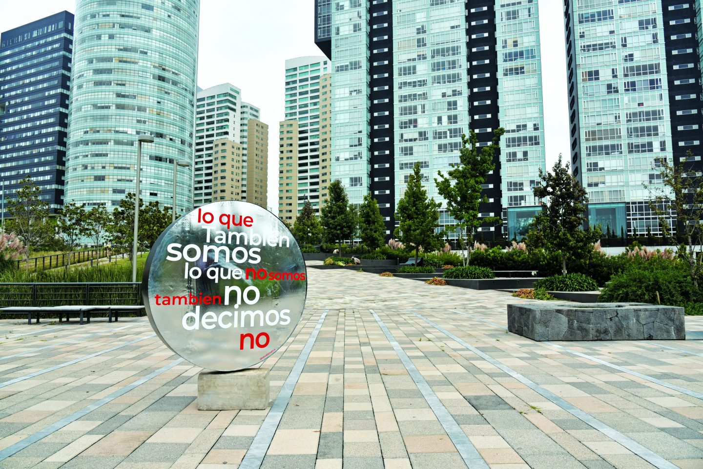 Obras de Rivelino en el Parque La Mexicana - Revista COSAS México